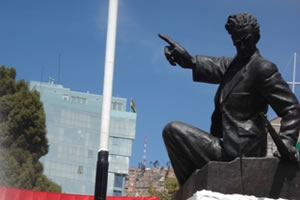 Bolivia: Actos por homenaje al Día del Mar comenzaron con ofrendas florales