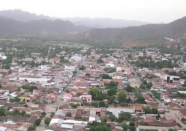 El gas natural llegará a toda la ciudad de Camiri